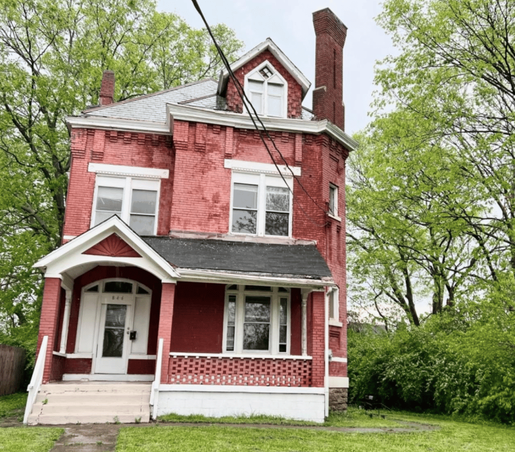 Under $100K Sunday - c.1900 Fixer Upper in Cincinnati, OH $85K