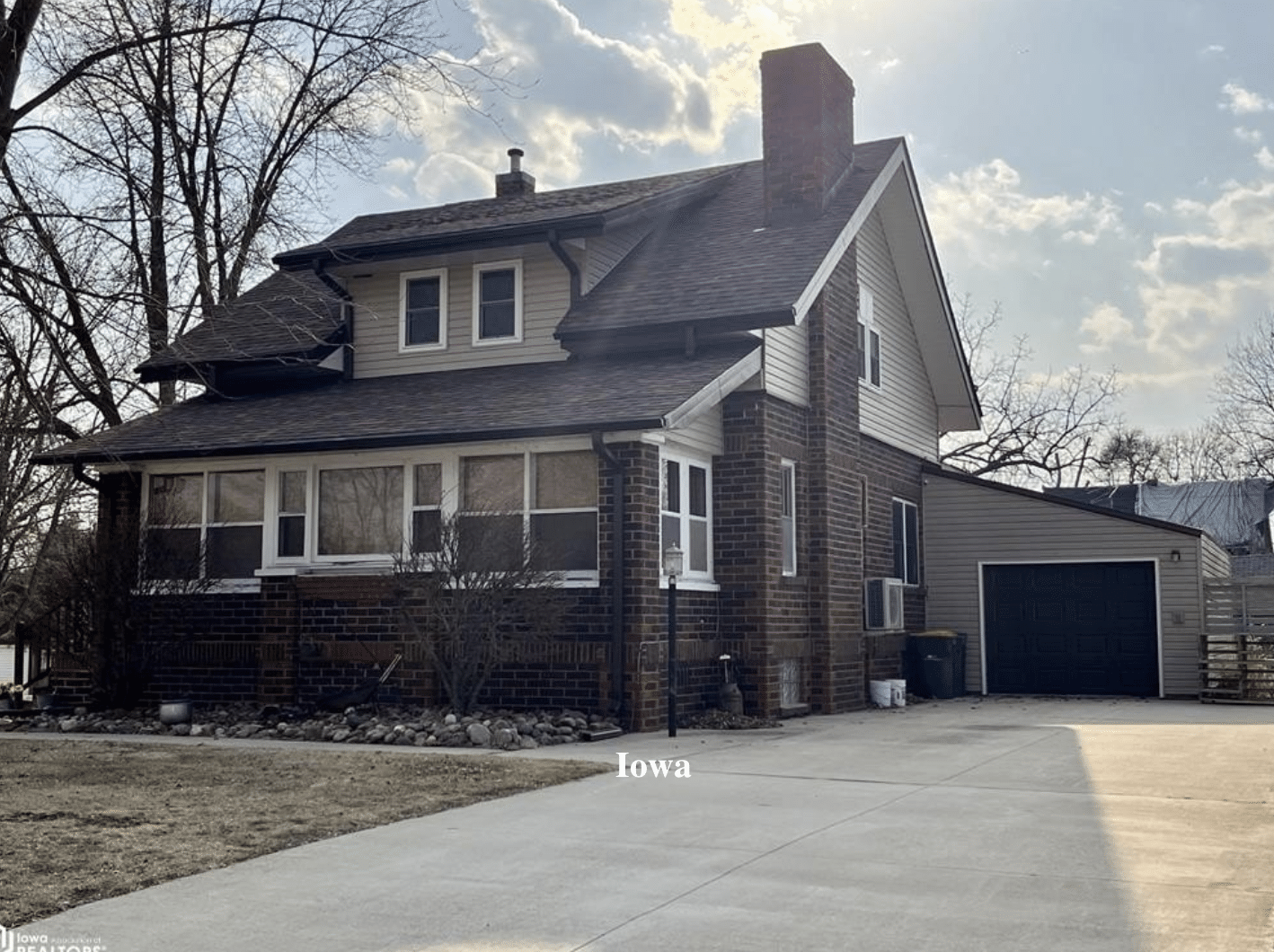 Under $100K Sunday - Circa 1920 Iowa Bungalow With Unique Woodwork ...