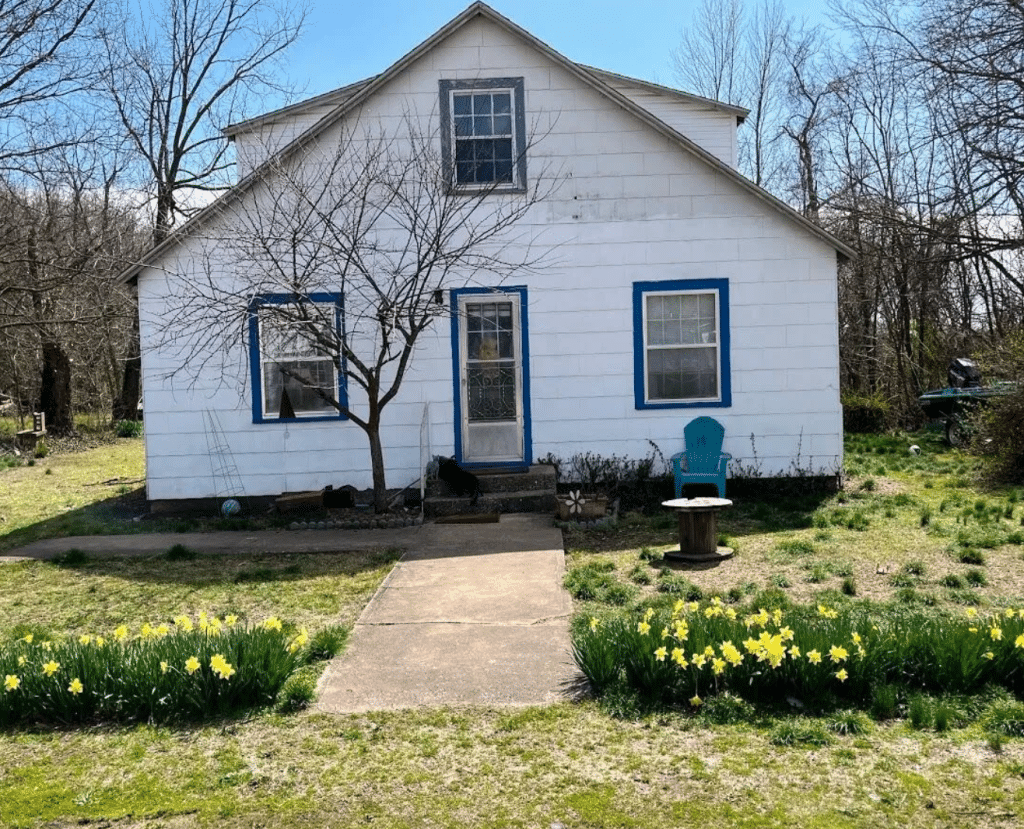 Circa 1948 Missouri Fixer Upper In the Ozarks $55K