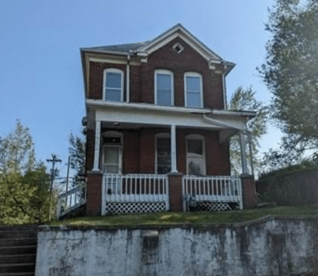 Circa 1902 Missouri Fixer Upper $35K