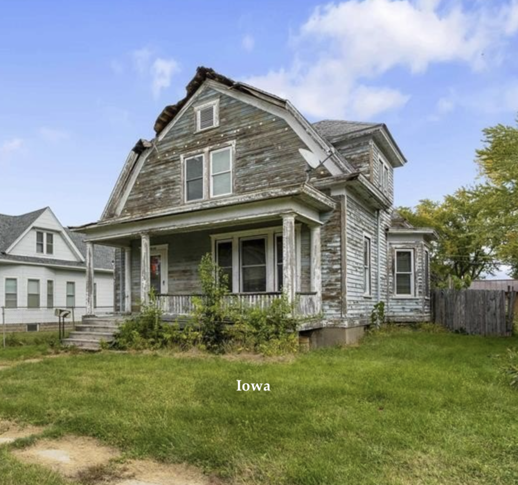 c.1912 Iowa Colonial Revival Fixer Upper Under $40K