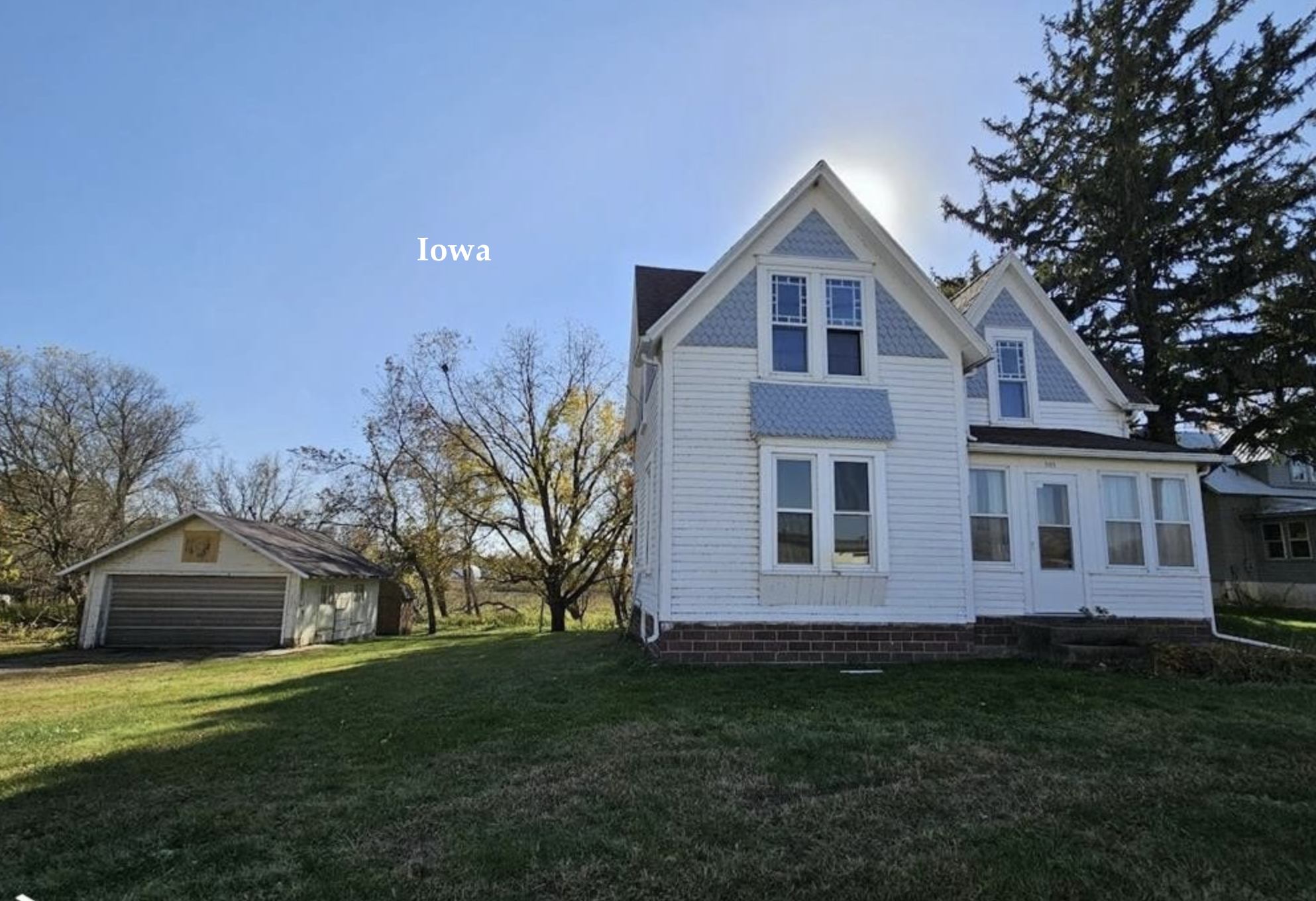 c.1900 Iowa Handyman Special With Garage on Half Acre Under $40K