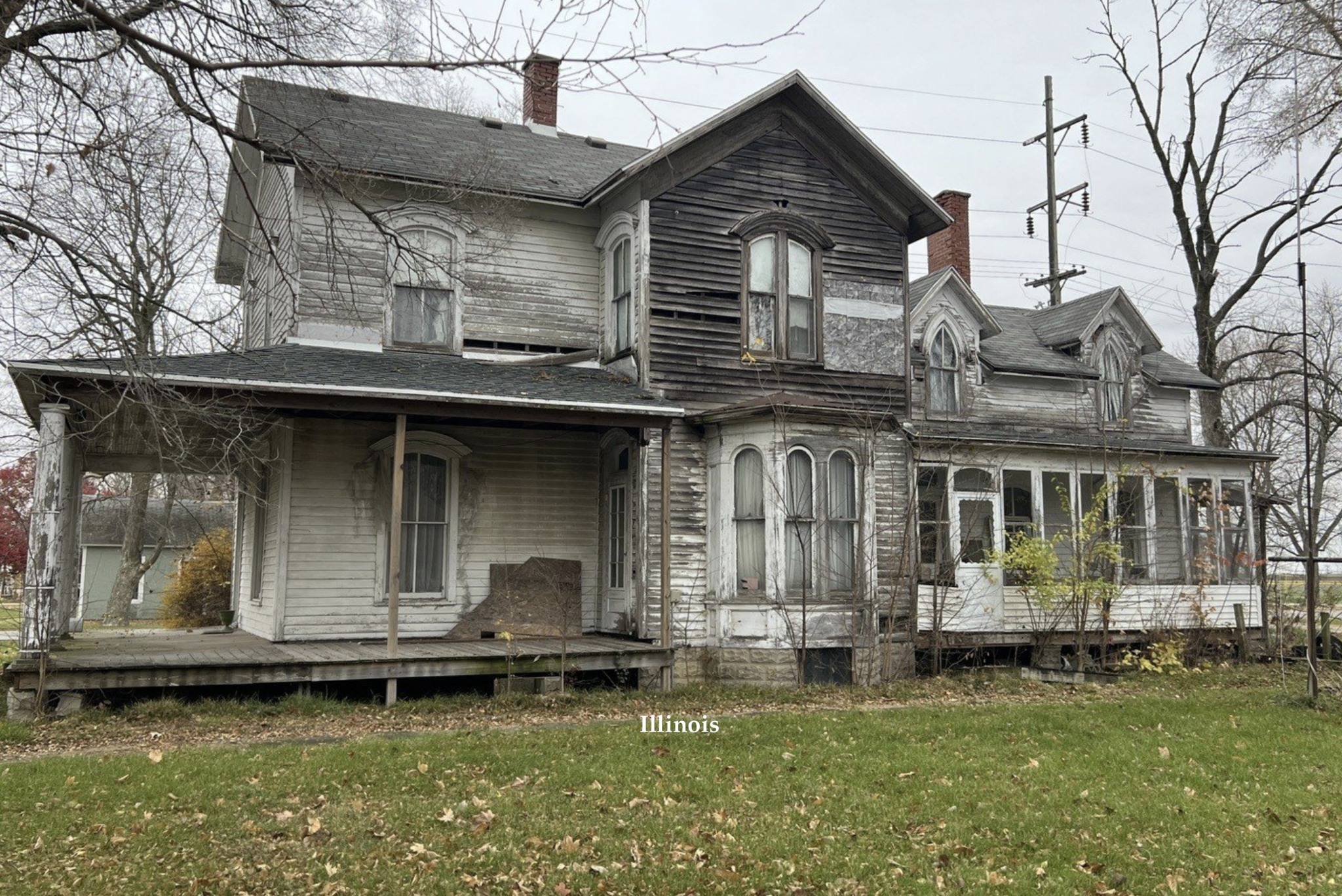 Save This Old c.1882 Illinois Fixer Upper Victorian For Sale $25K