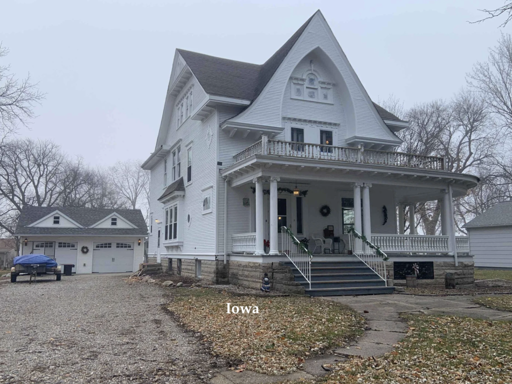 Beautiful c.1913 Home For Sale in Iowa Under $170K