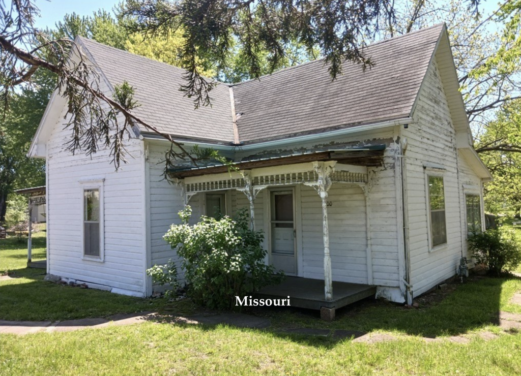 c.1900 Missouri Folk Victorian Time Capsule $50K