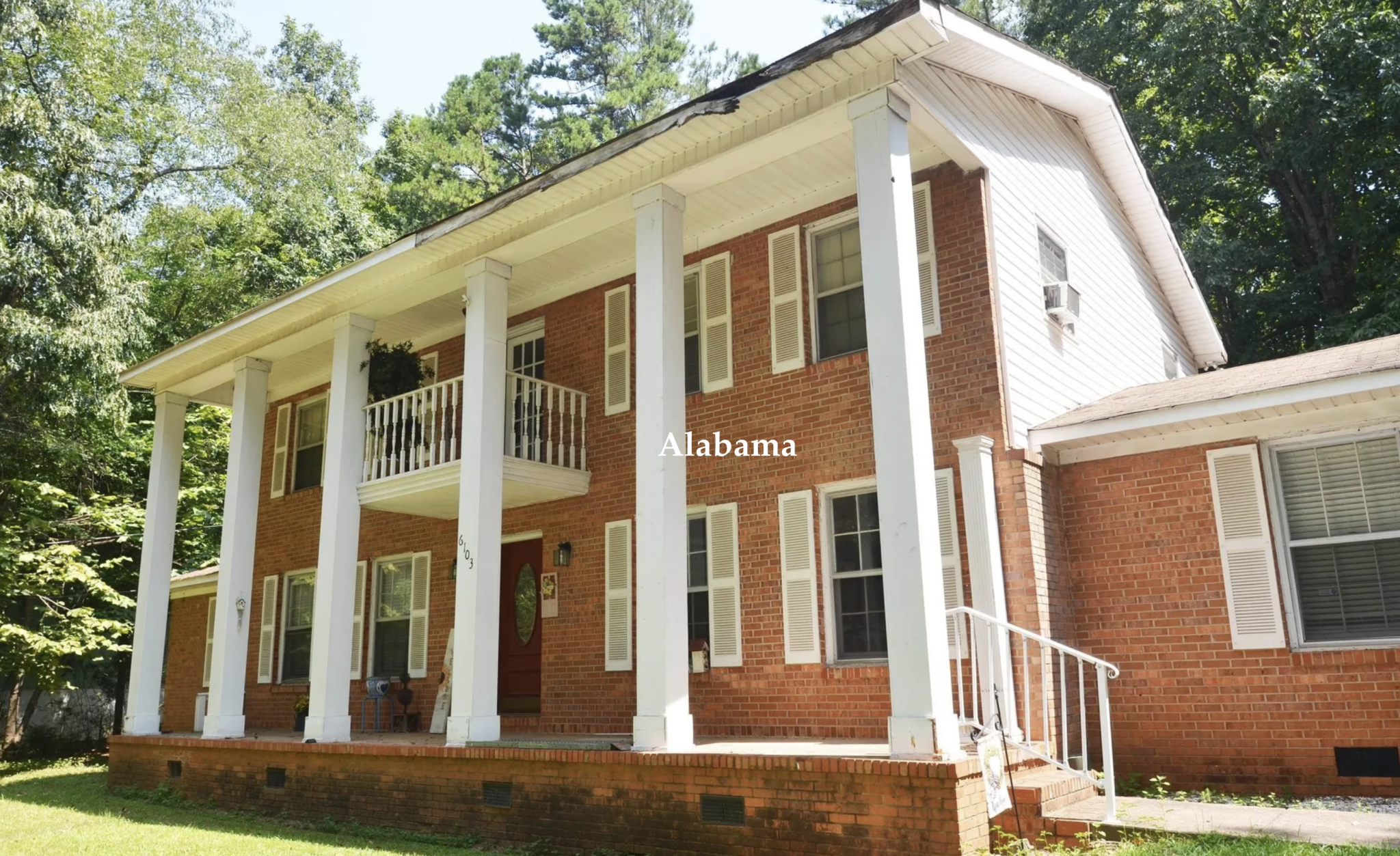 c.1968 Large Five Bedroom Alabama Home For Sale $140K