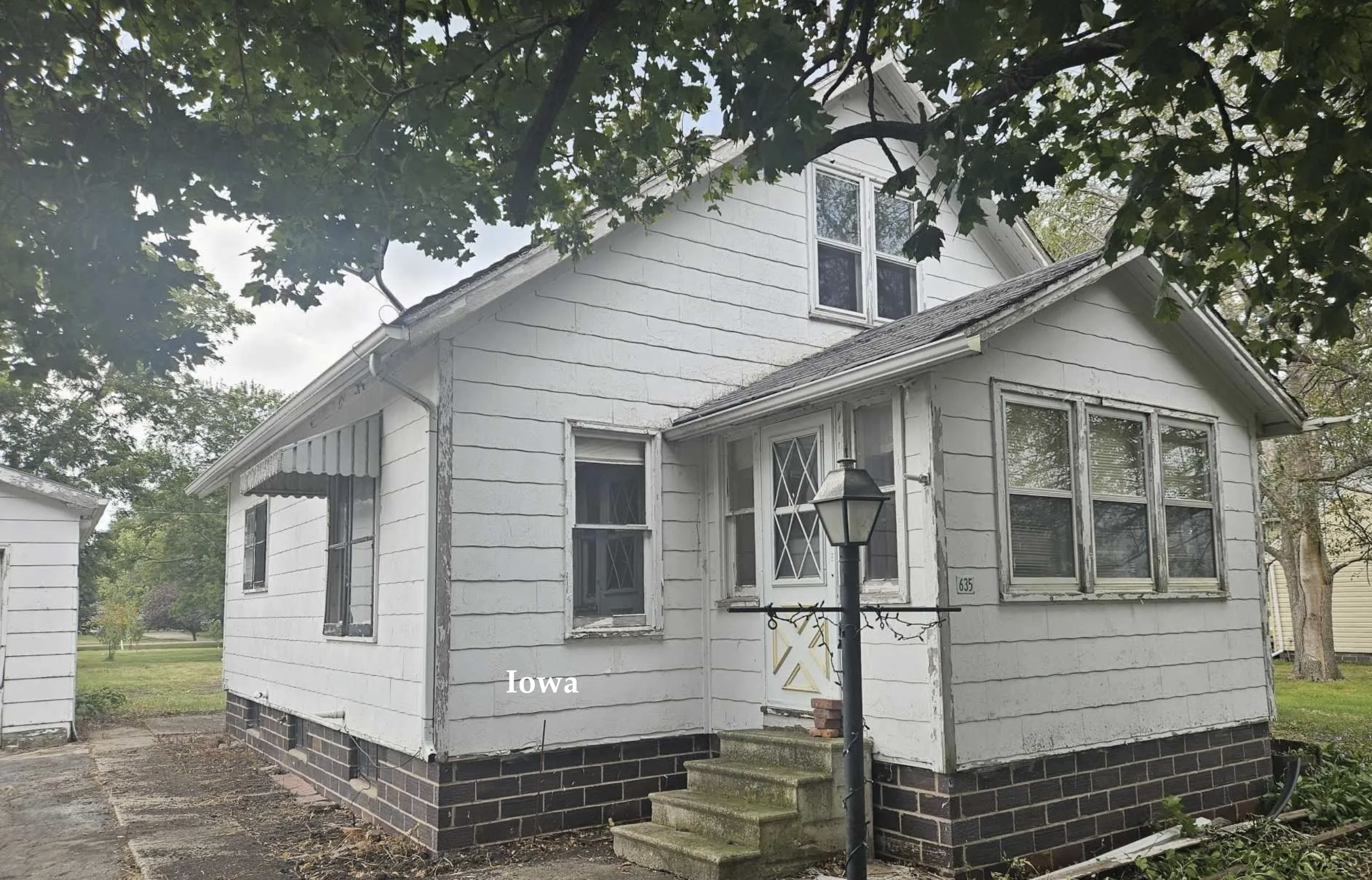 c.1946 Three Bedroom Two Bath Affordable Iowa Home For Sale $55K