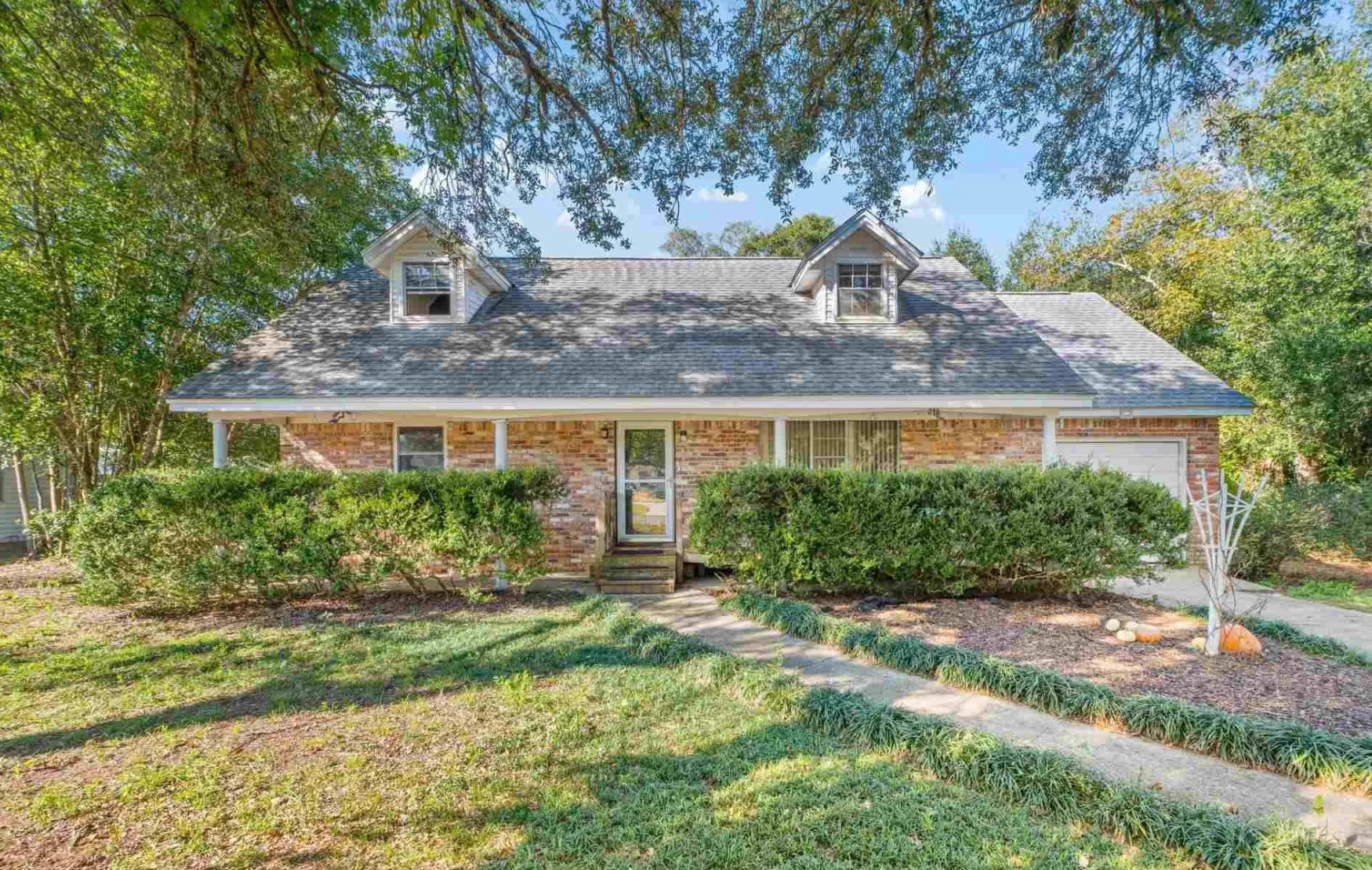 Brick c.1968 Four Bedroom Florida Home For Sale Under $175K