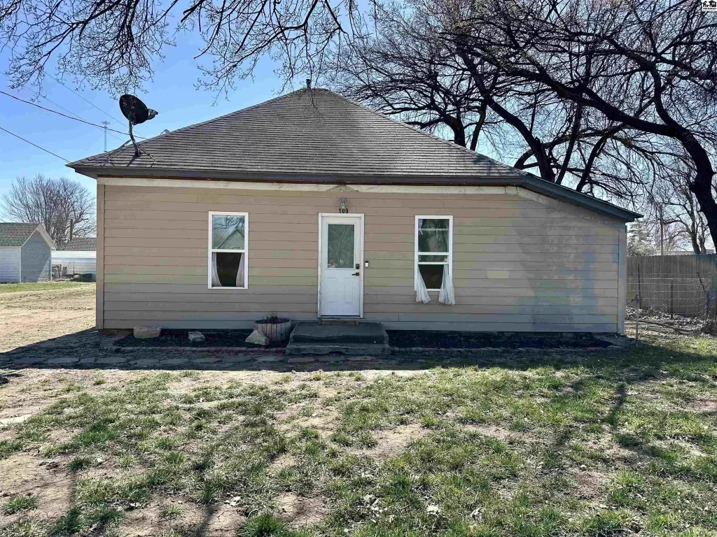 c.1910 Affordable Kansas Home For Sale $55K
