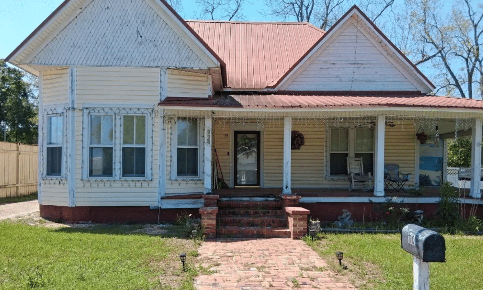 c.1900 Alabama Folk Victorian Home For Sale Under $75K