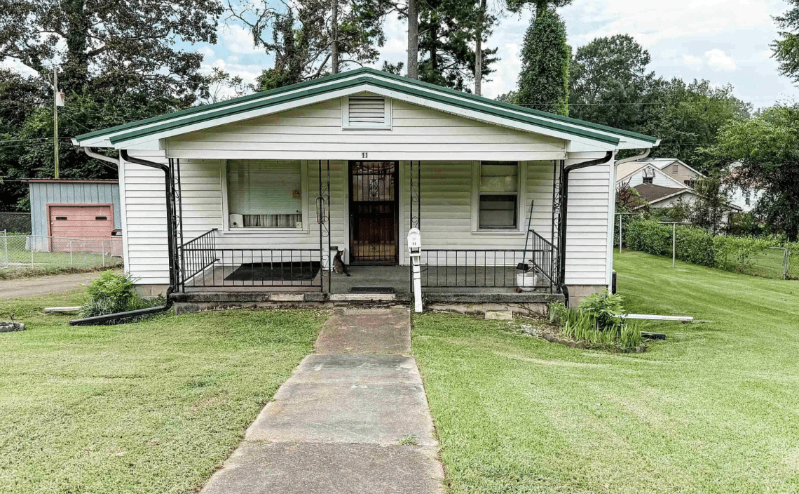 c.1957 Affordable Alabama Home For Sale Under $73K