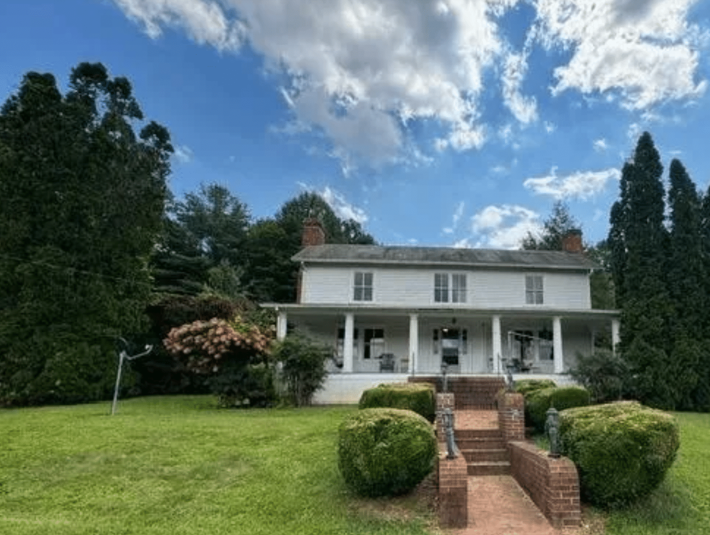 c.1906 Four Bedroom Virginia Farmhouses on 15 Acres $159K