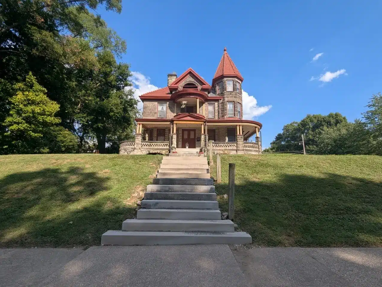 c.1897 Illinois Queen Anne Looney Mansion - Once the Nerve Center of A ...